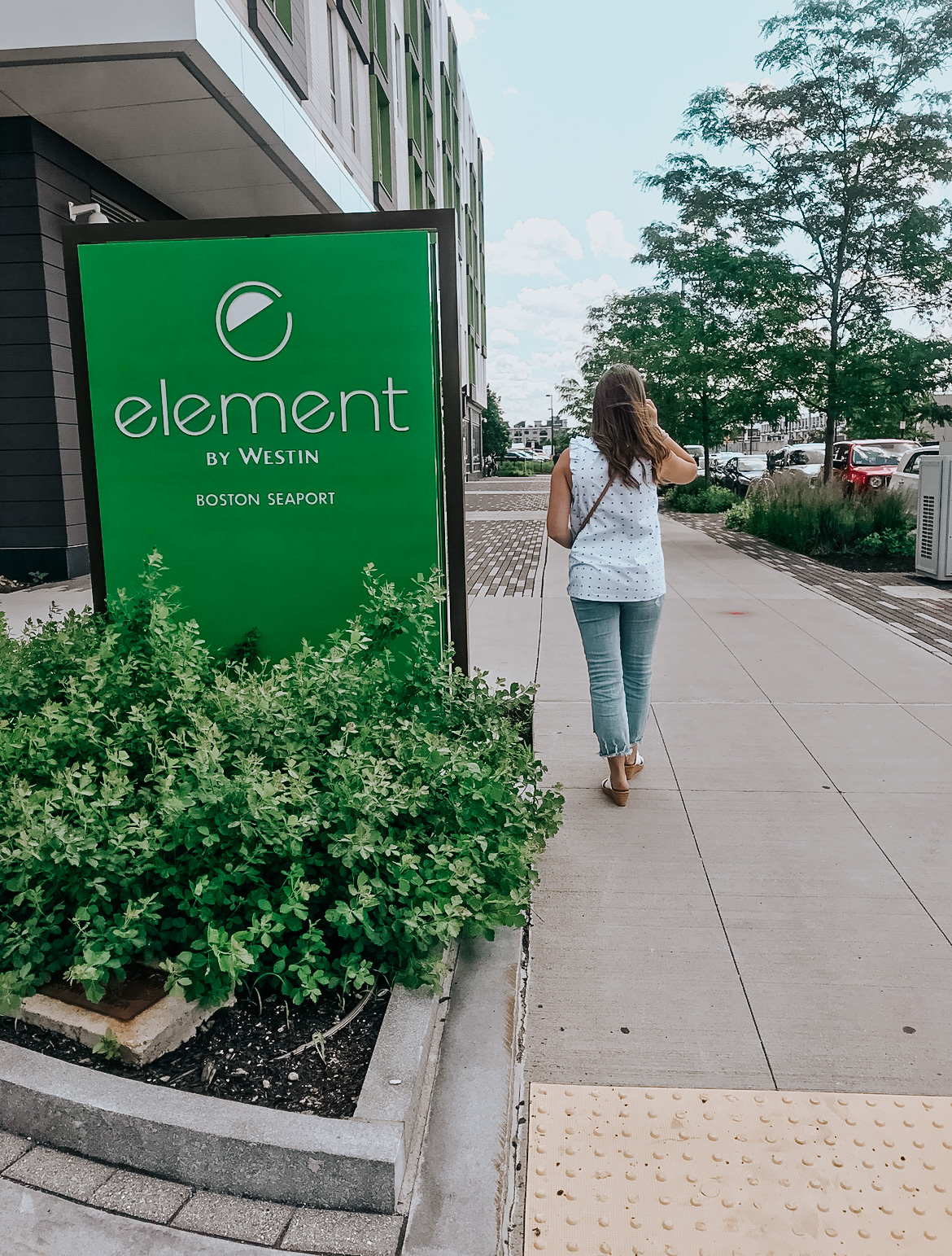 Element Hotel; Apartment-Like Hotel Rooms in the Heart of Boston ...